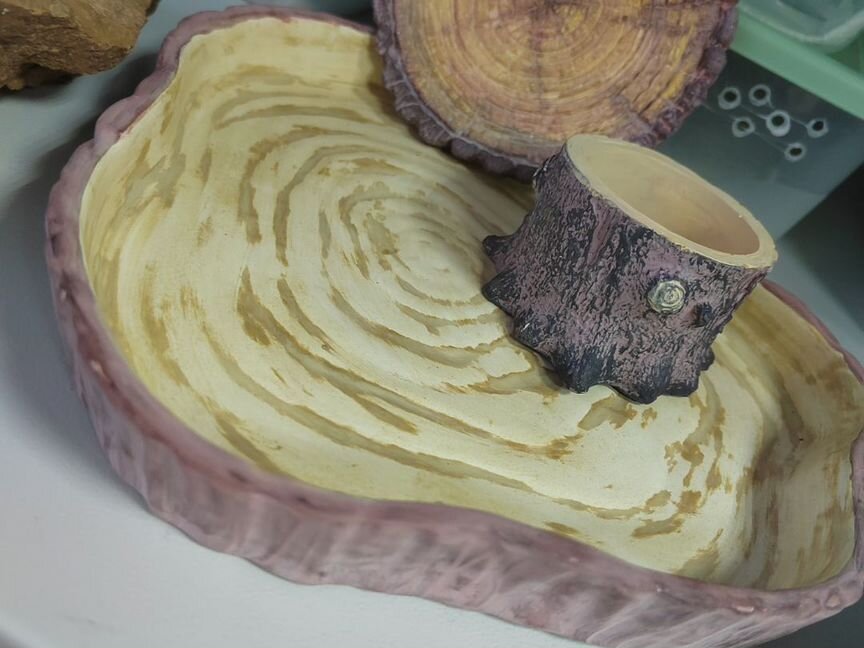 Домики, поилки, укрытия