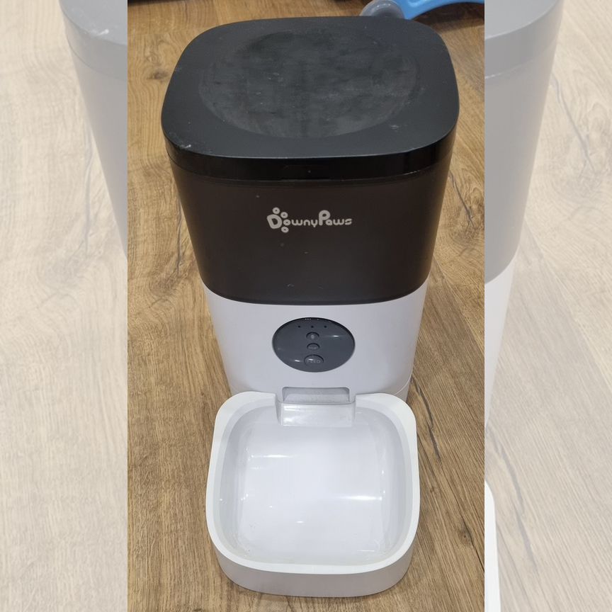 Автокормушка для кошек DownyPaws