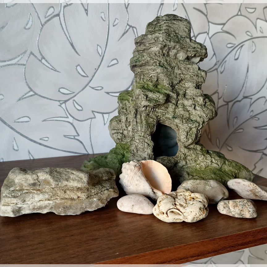 Грот и камни для аквариума