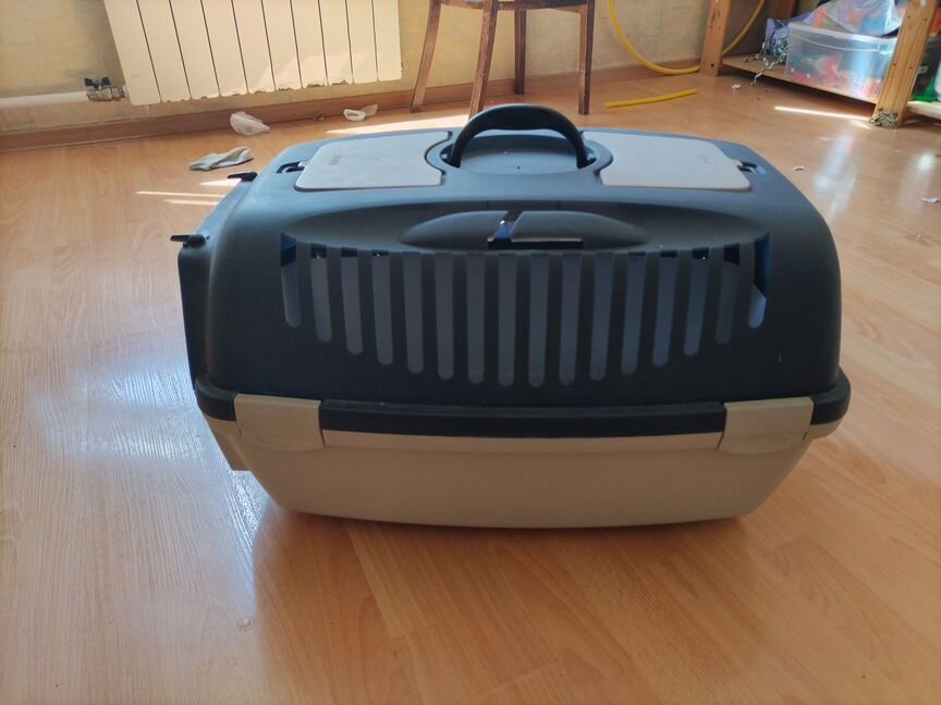 Переноска пластиковая для собак и кошек до 14кг