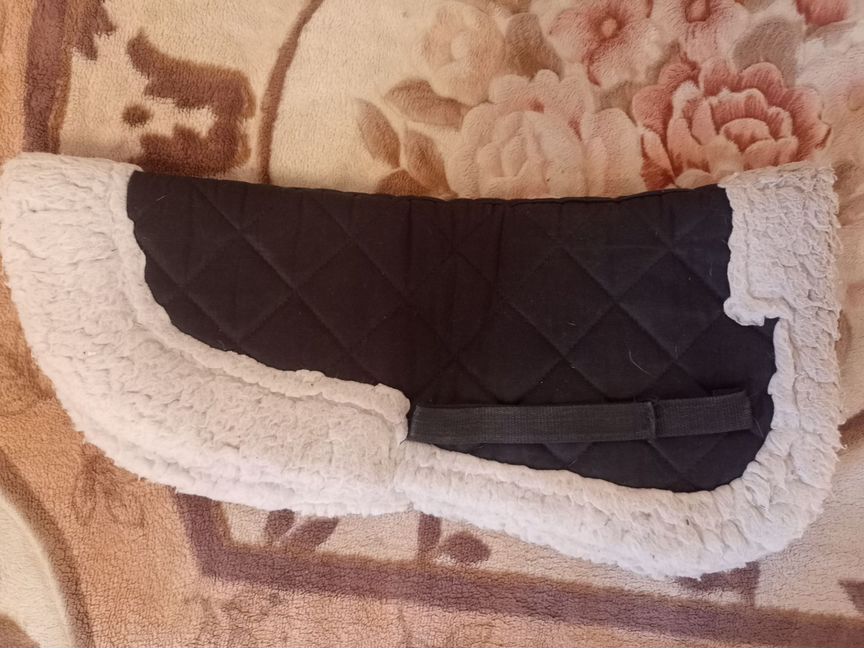 Меховушка под седло