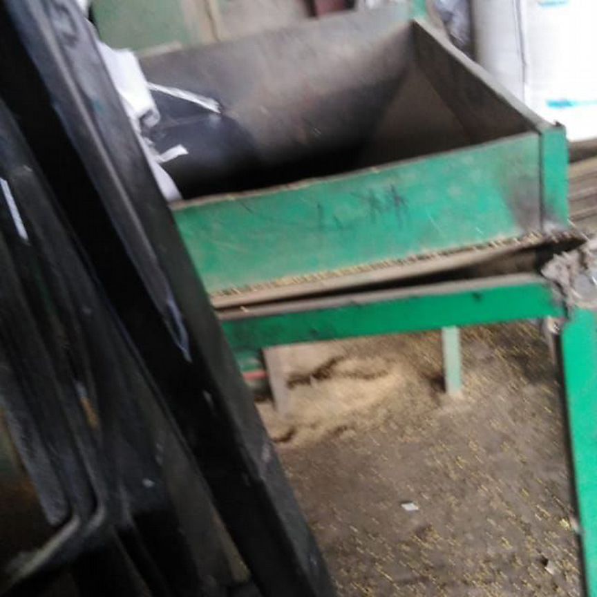 Продам корм кукуруза, горох