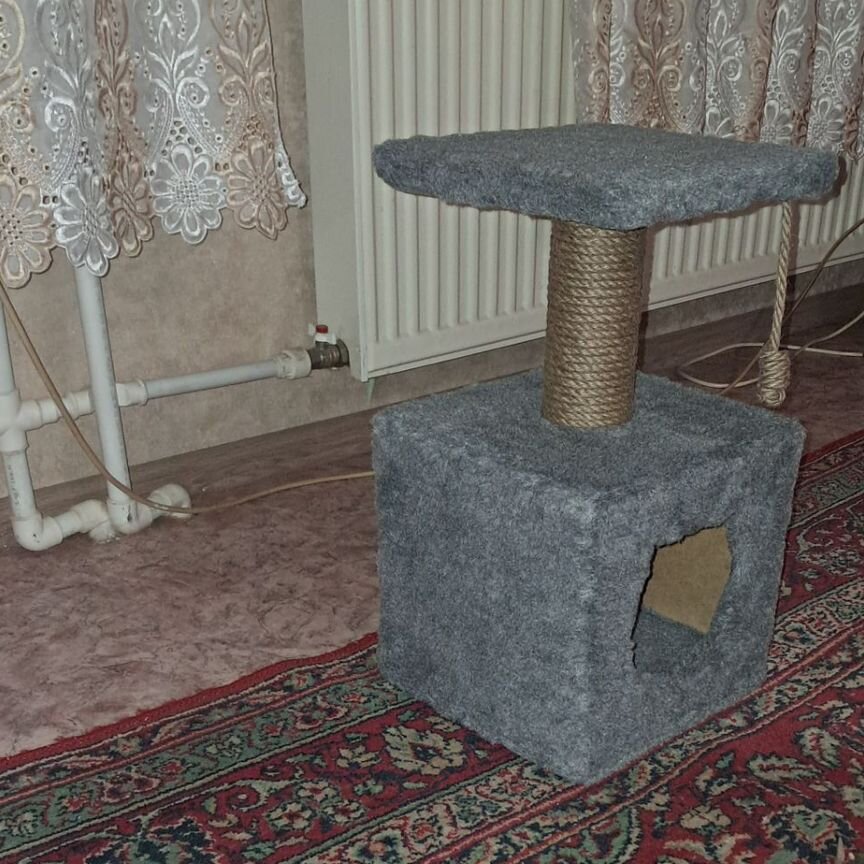 Домик для кошки с когтеточкой новый