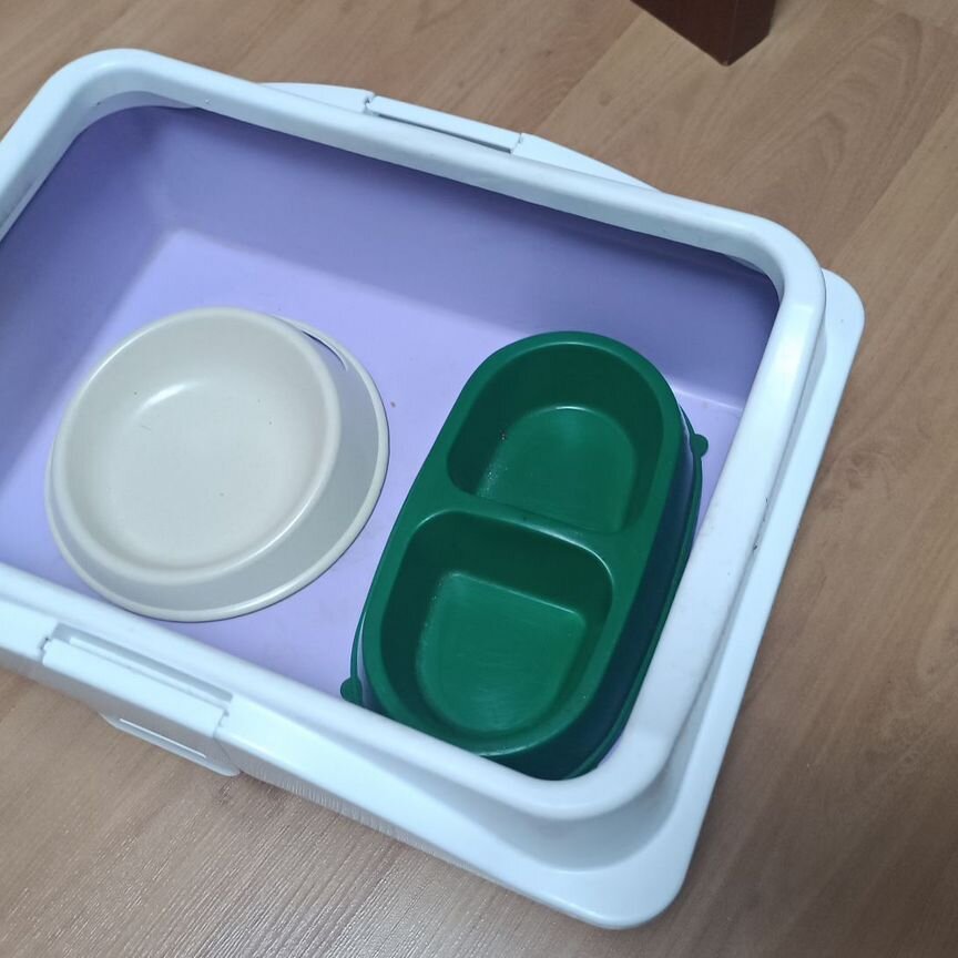 Лоток, миски для еды