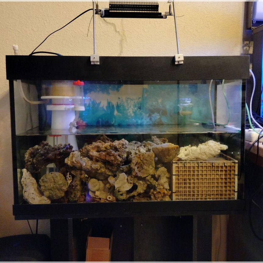 Аквариум с тумбой