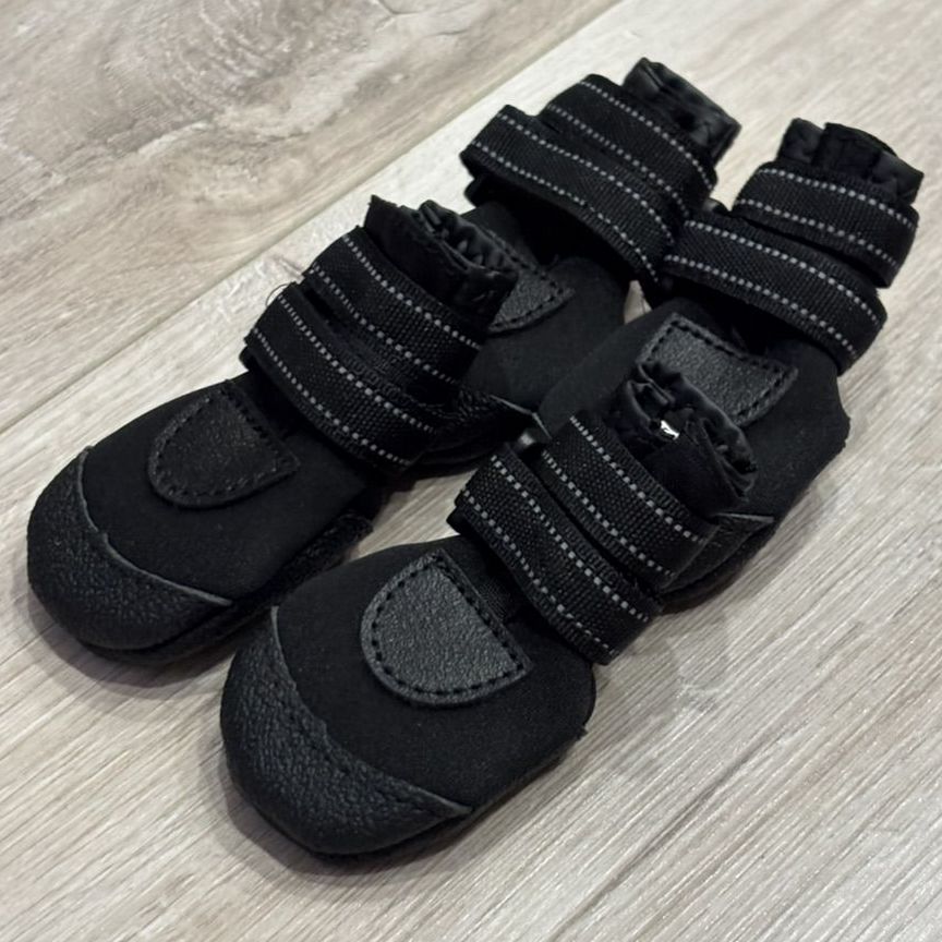 Обувь для маленьких собак