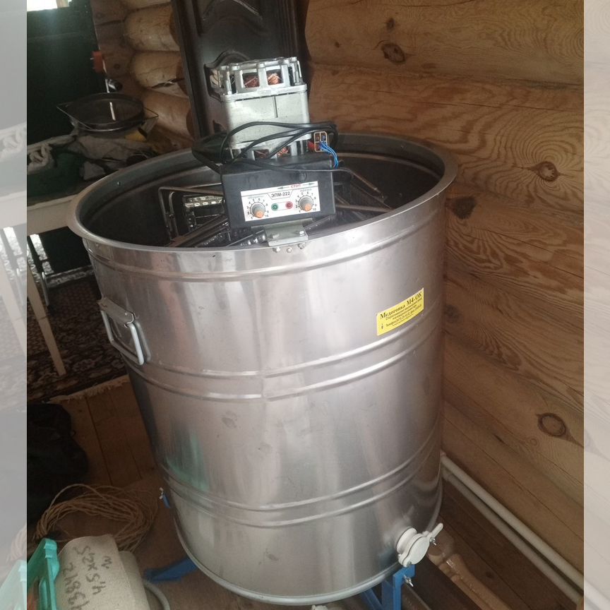 Медогонка 4 рамочная нержавейка