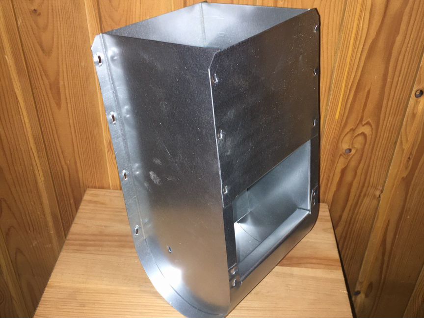 Бункерная кормушка для кроликов