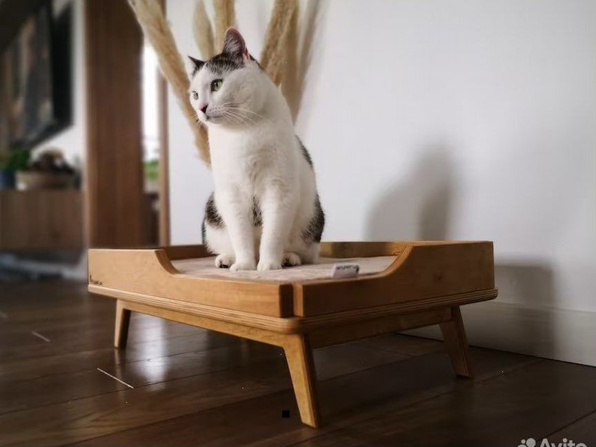 Лежанка для кошек / домик