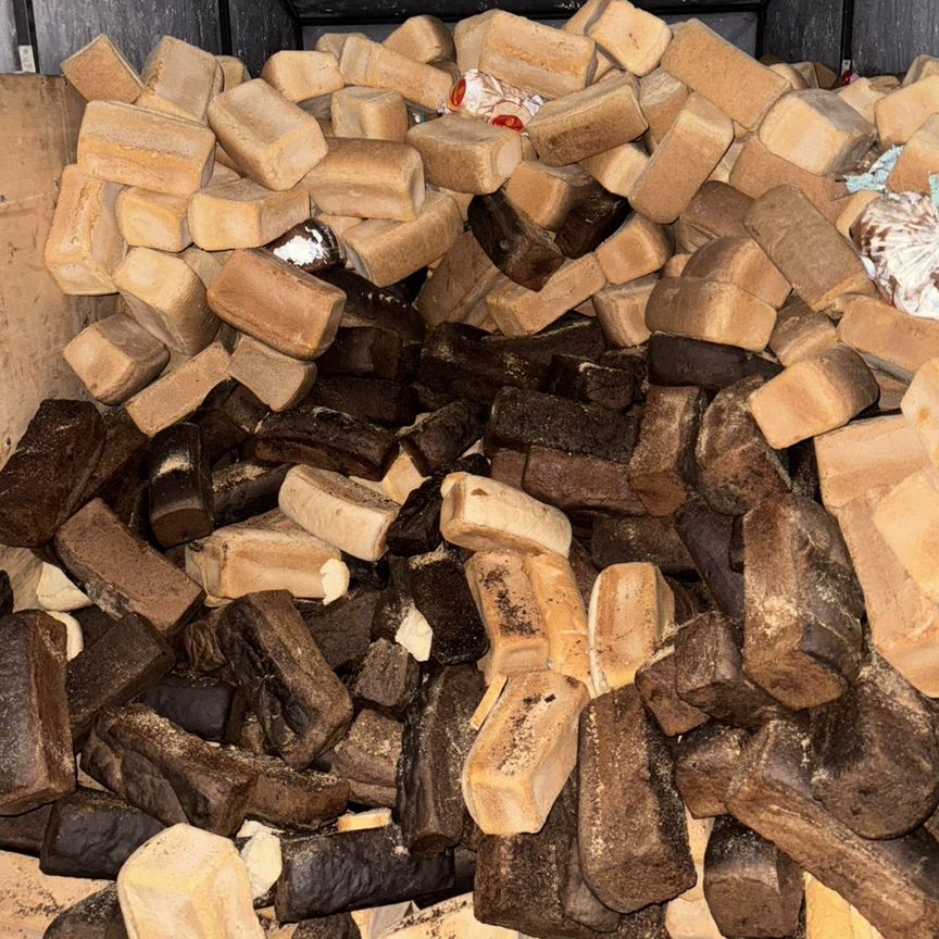 Хлеб на корм животным