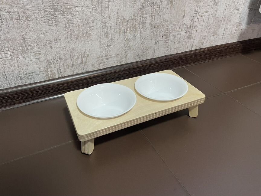 Подставка для мисок из фанеры