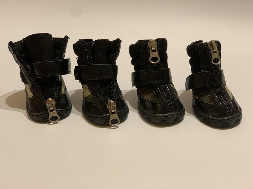 Зимние ботинки для маленьких собак