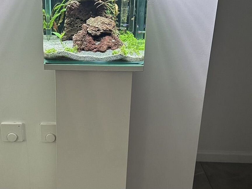 Аквариум с тумбой