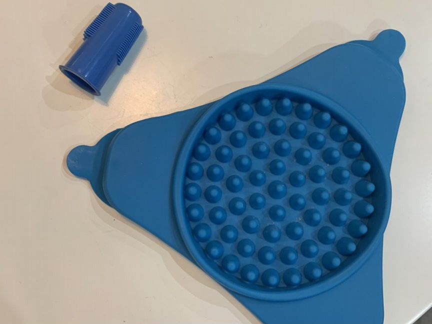 Лизательный коврик