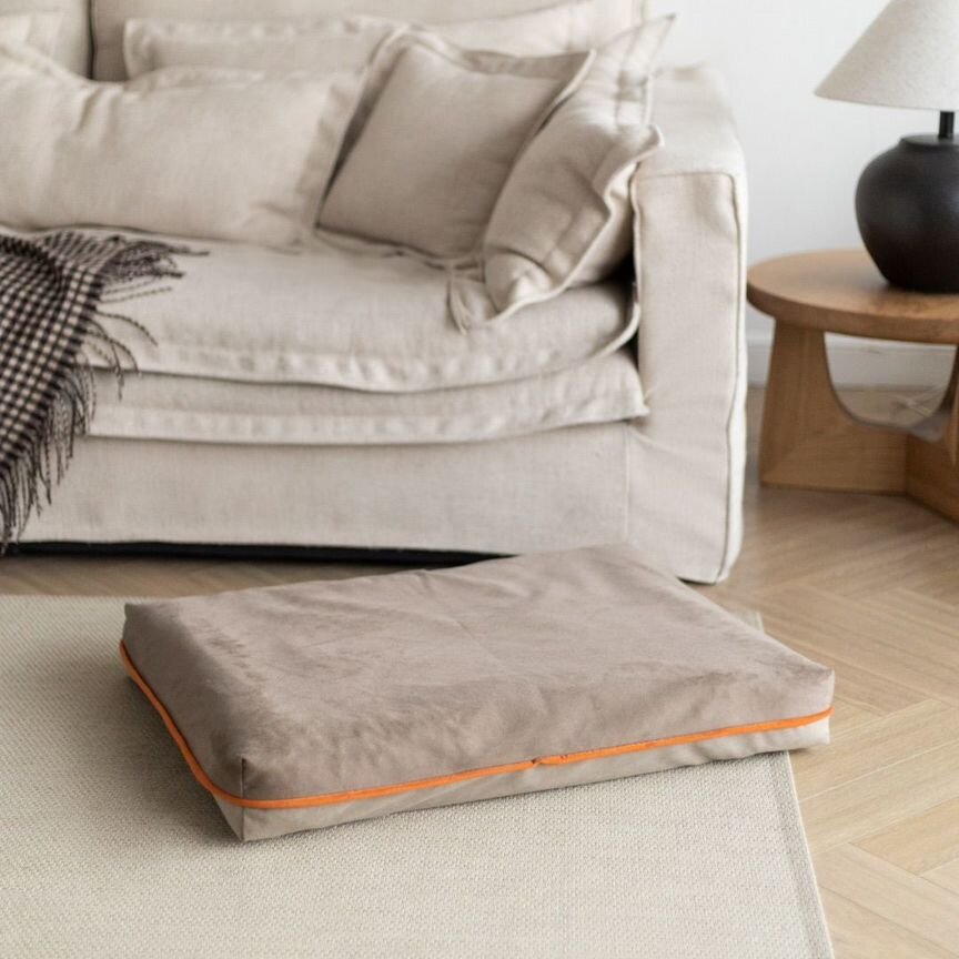 Лежанка-подушка для собак и кошек