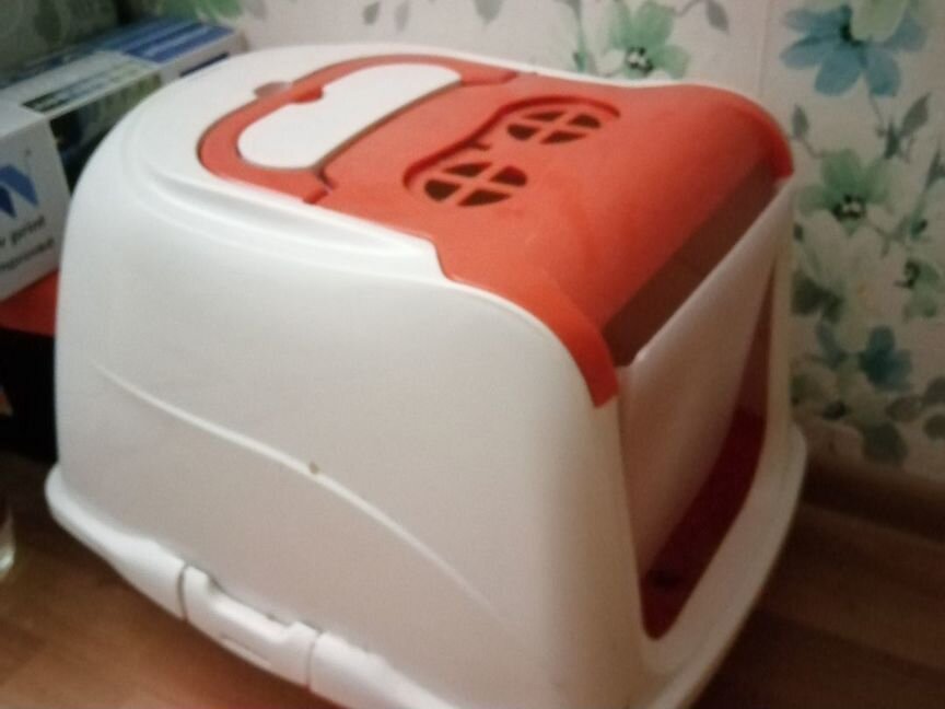 Кошачий лоток закрытый