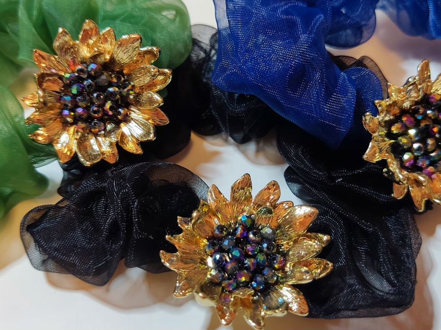 Резинка для волос яркость