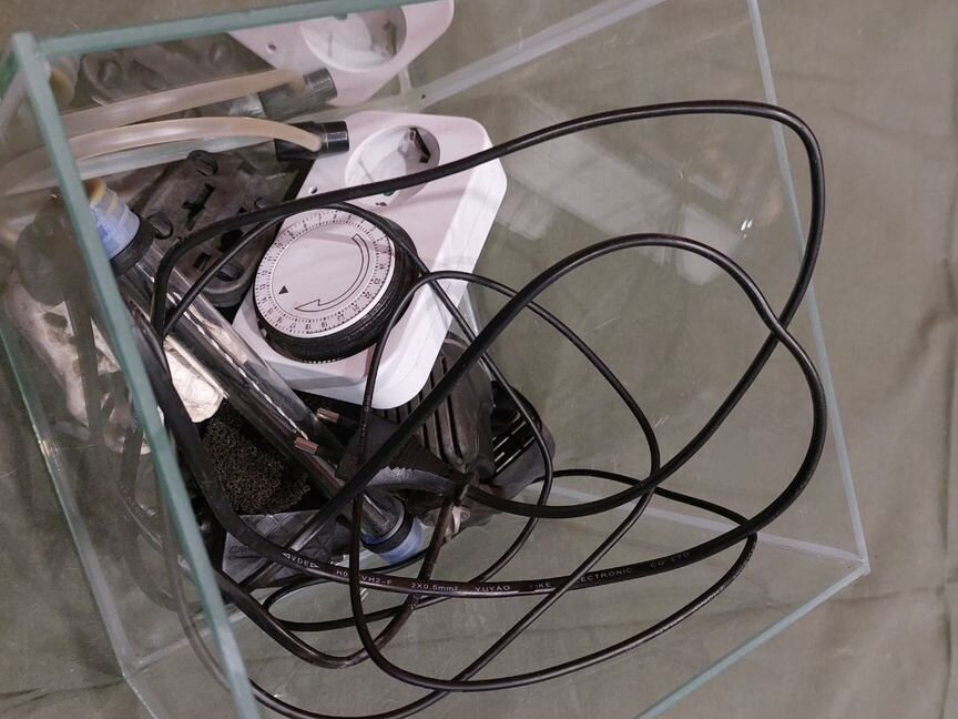 Аквариум с комплектующими