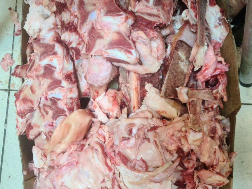 Мясо кости говядинина и жилка