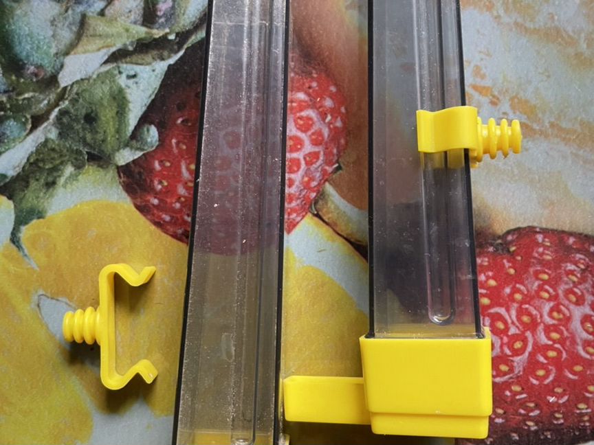 Поилка-кормушка для птиц