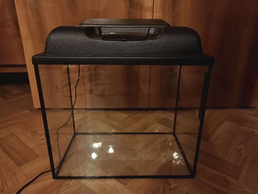 Аквариум, фильтр для аквариума, термометр