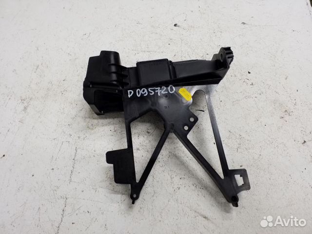 Кронштейн передней панели левый Mercedes Benz GLC купить в Москве ...