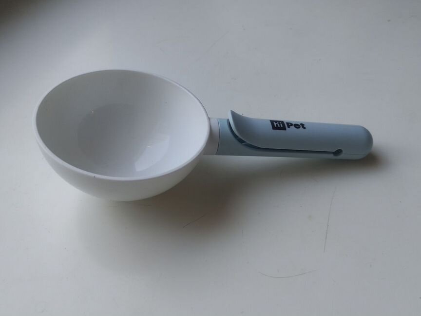 Ложка совок для корма кошек и собак