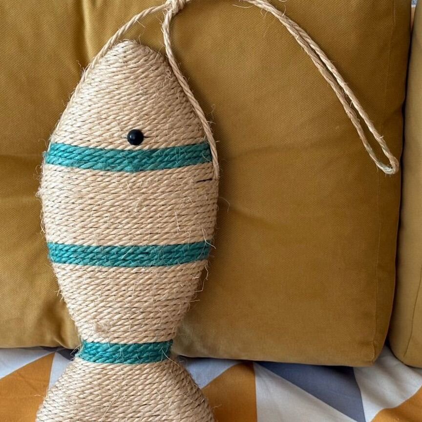 Подвесная когтеточка для кошек и котов