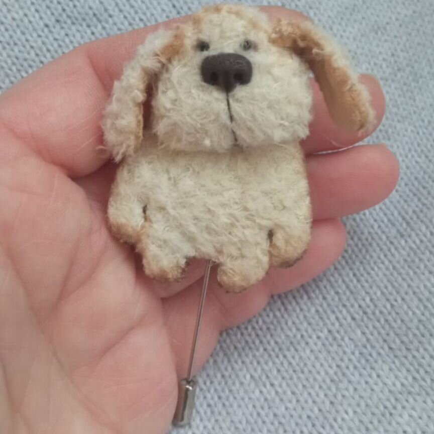 Брошь Значок Новый