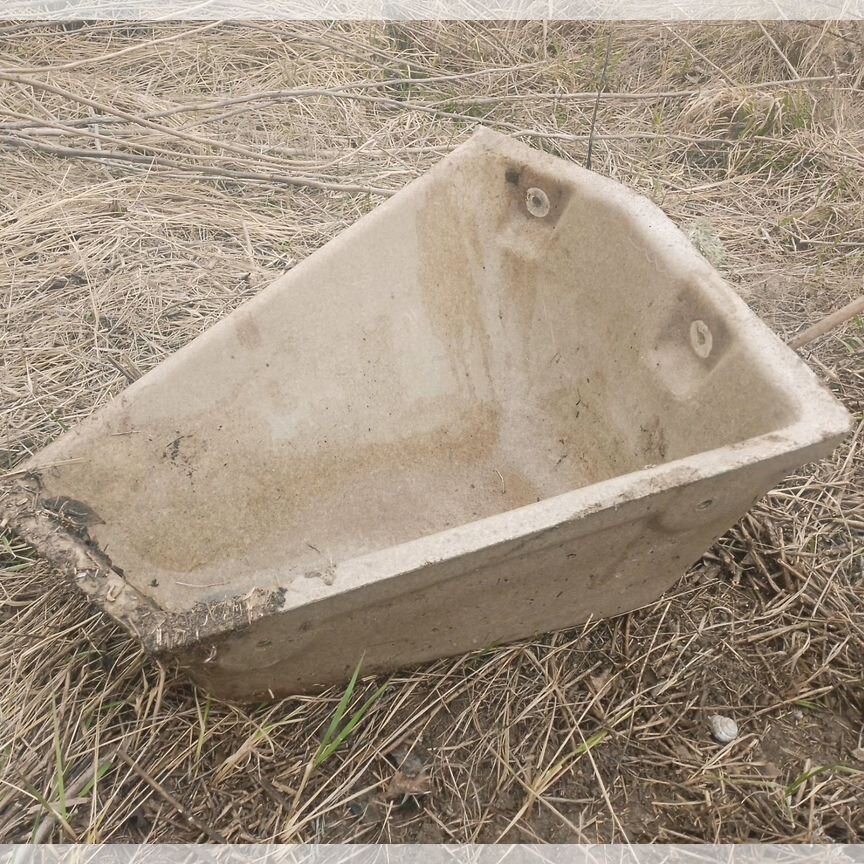 Угловые корыта