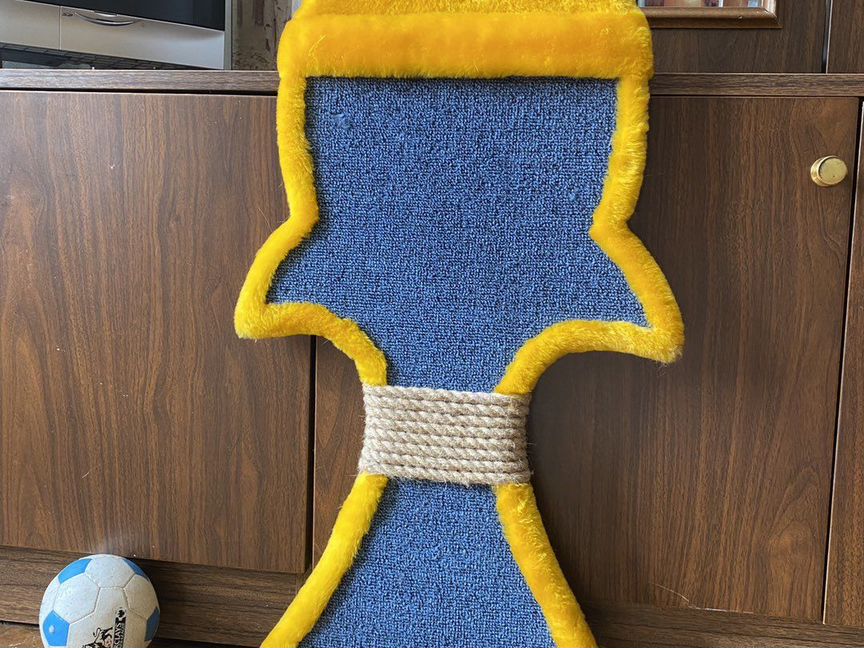 Когтеточка на стену