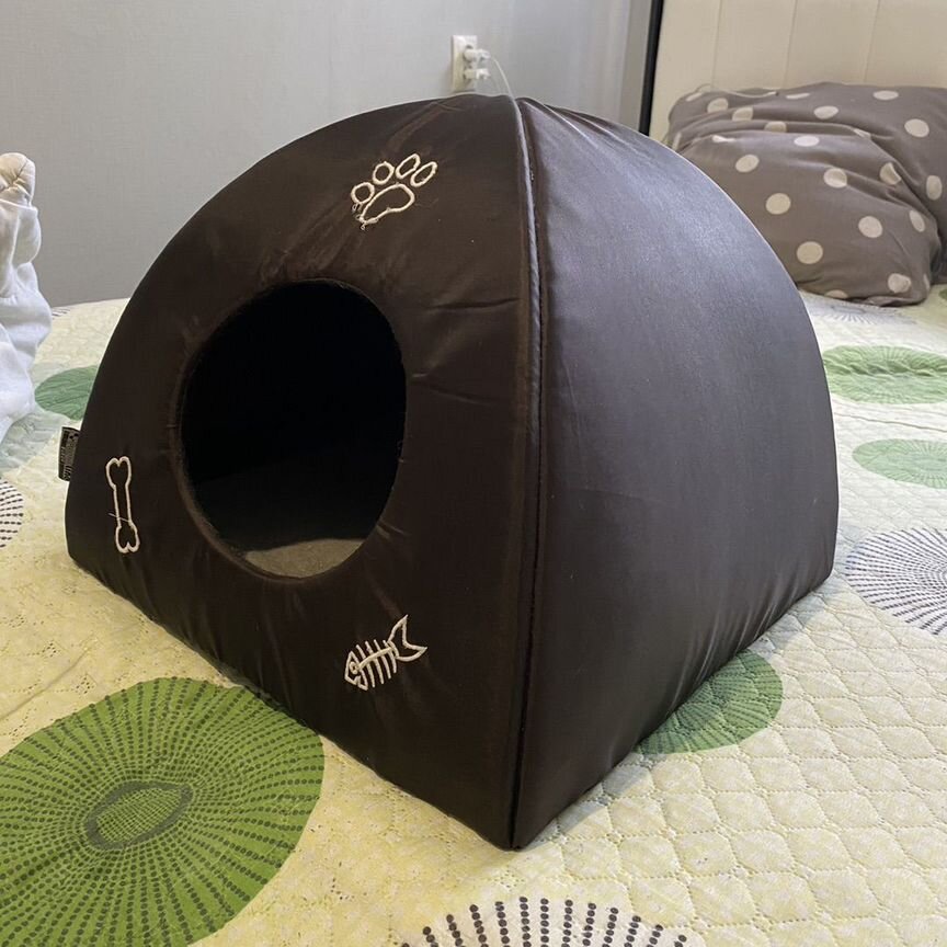 Домик для кошек и собак