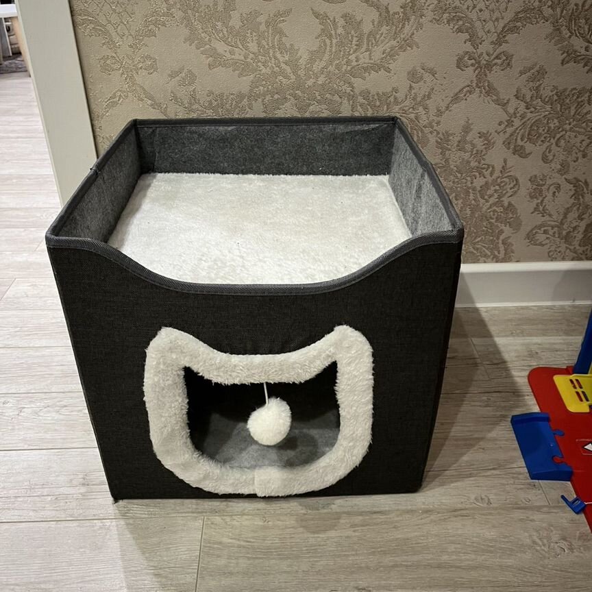 Домик для кошки с когтеточкой