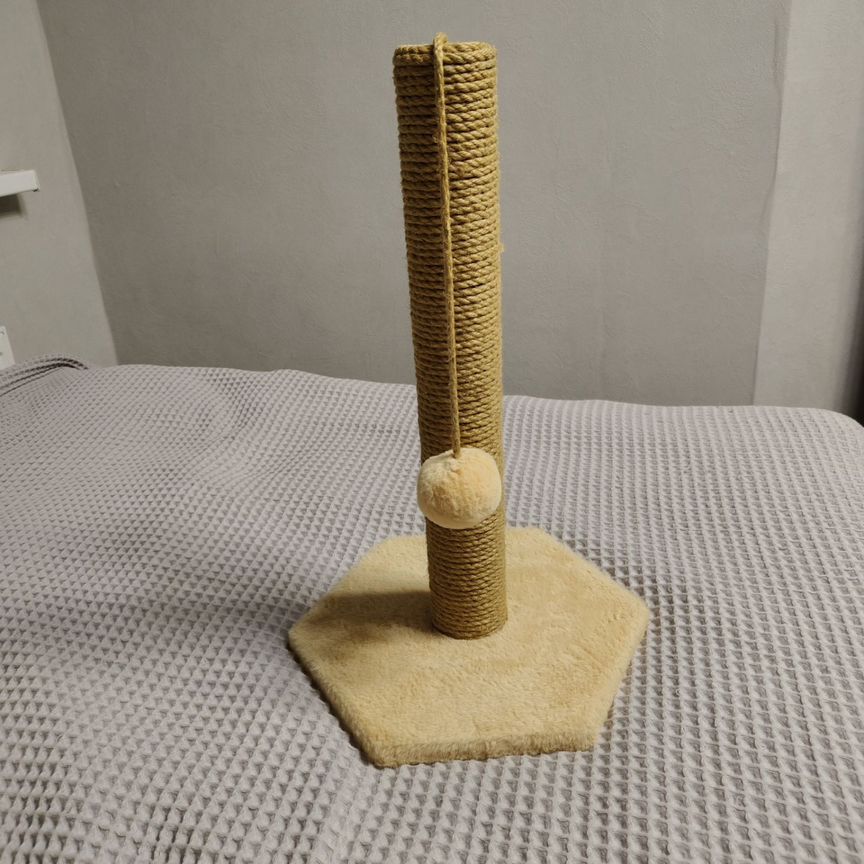 Когтеточка высота 48-50 см