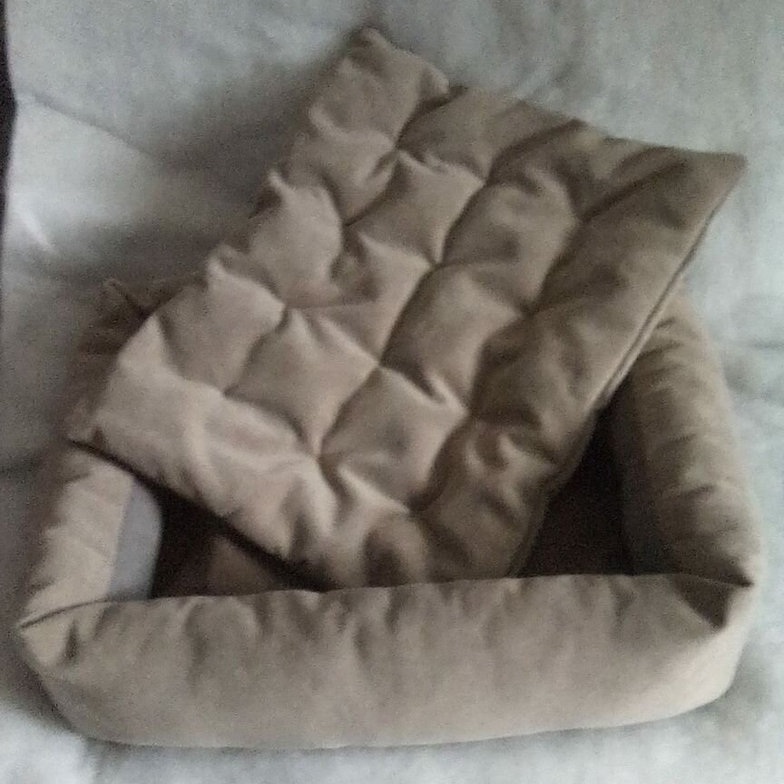 Новые лежанки для кошек и собак