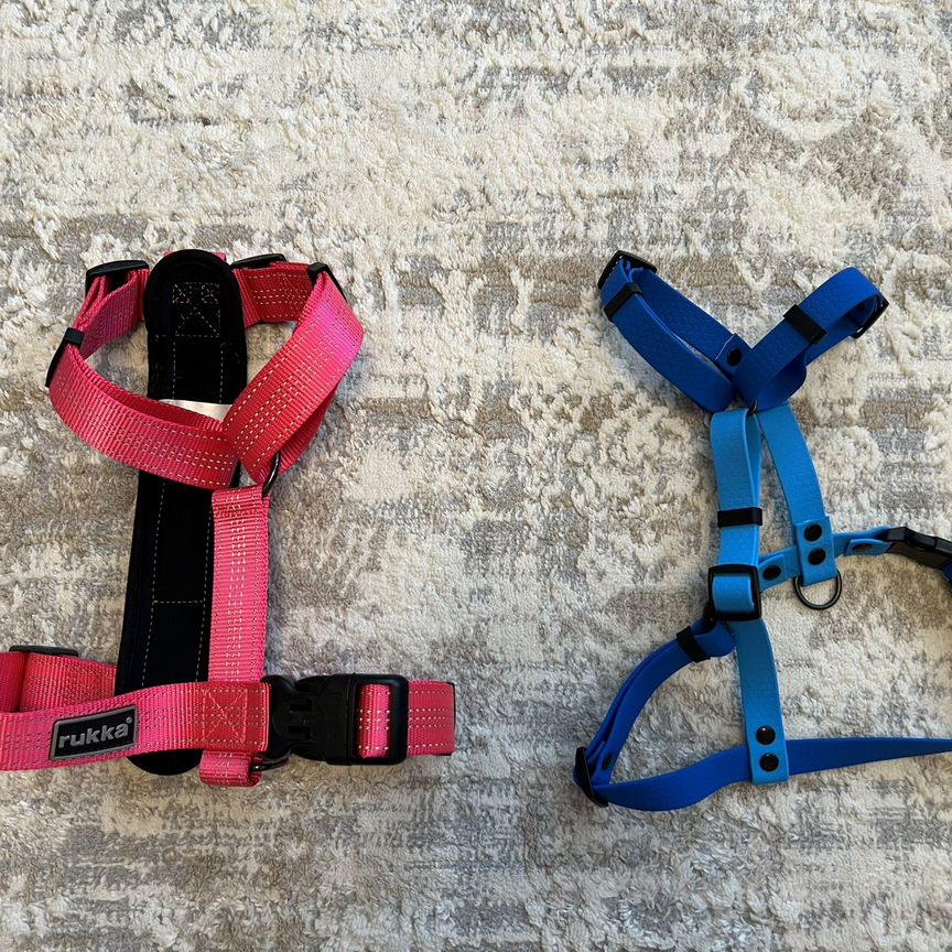 2 шлейки для собак средних пород (rukka и J-Rex )