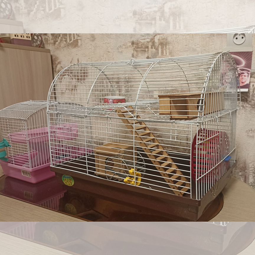 Продам двухъярусную клетку для хомяков