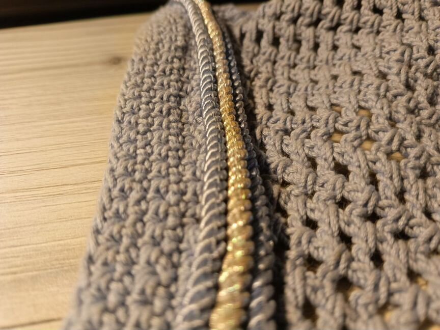 Продаю ушки, эскадрон