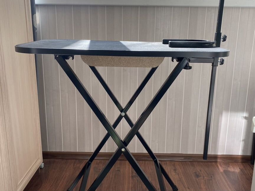 Стол для груминга с кронштейном