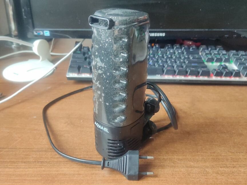 Внутренний фильтр для аквариума