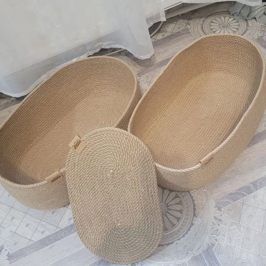 Лежаки для кошек и собак