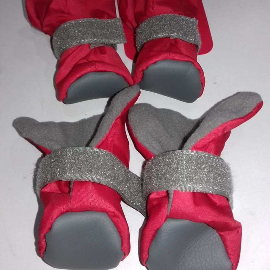 Обувь д/собак на флисе р. 4,5х5,5 красные. В Нске