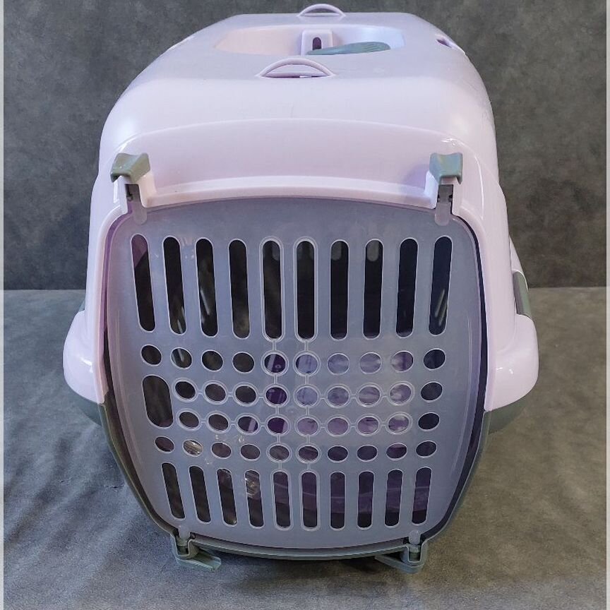 Переноска для животных пластиковая новая