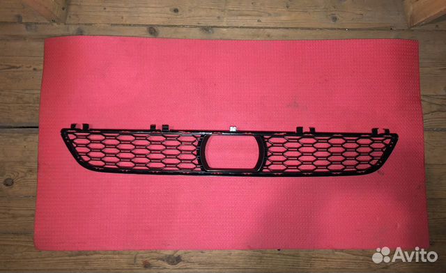 Центральная решетка в бампер на BMW G30 M купить в Москве по низкой ...