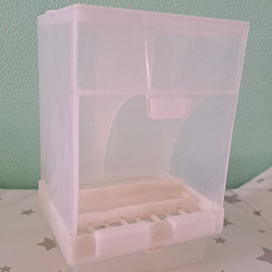 Автокормушка для попугая