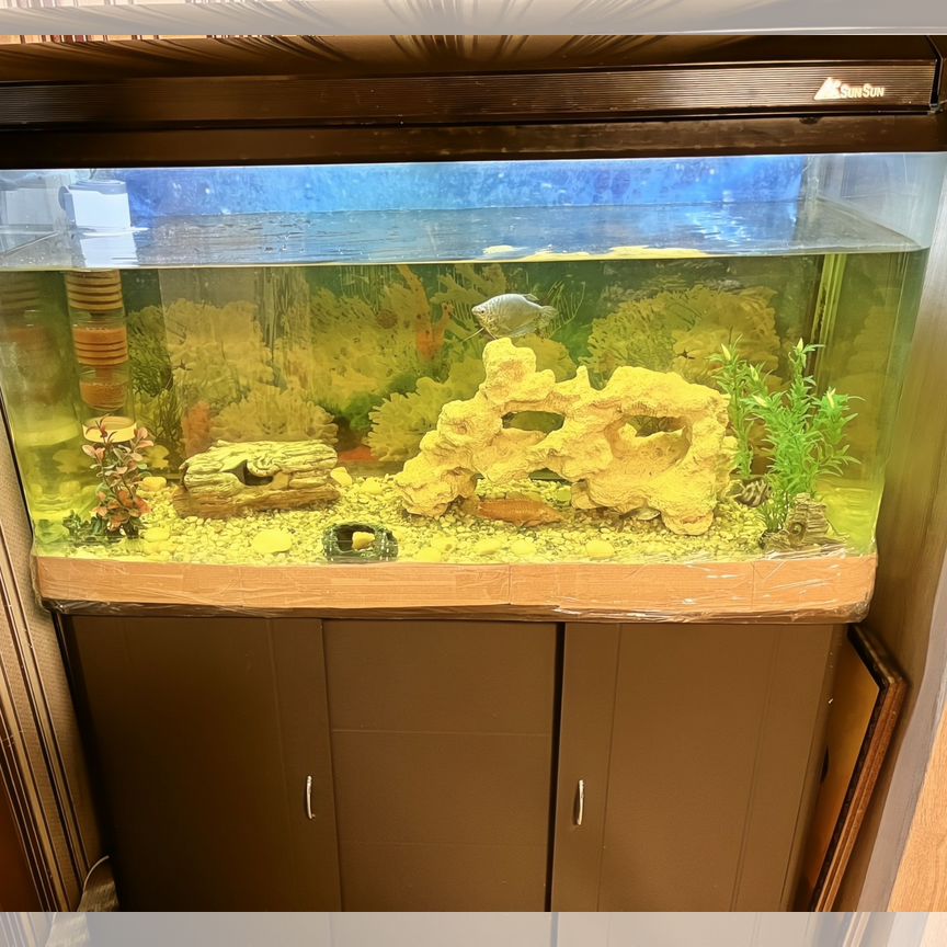Аквариум с тумбой бу