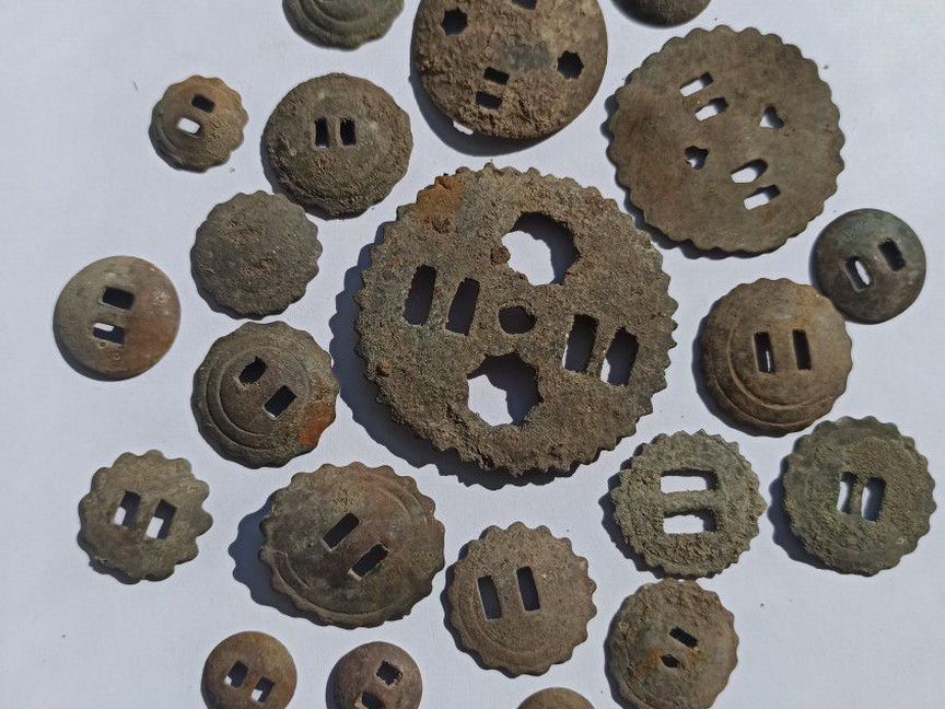 Элементы конской упряжи