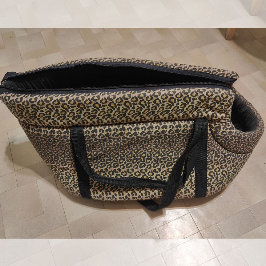 Переноска для кошки или собаки