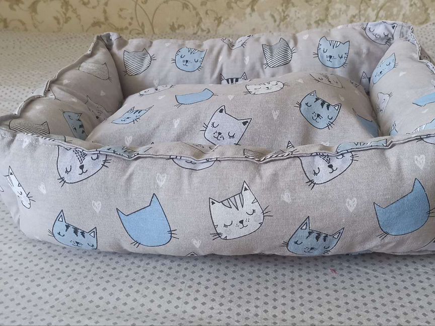 Лежанка для кота или кошечки