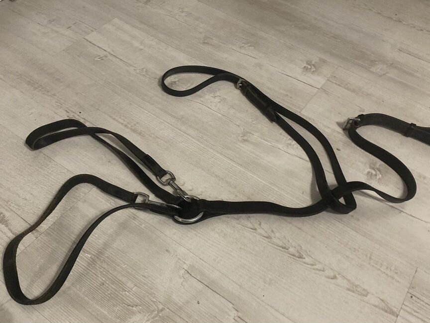 Подперсье с мартингалом